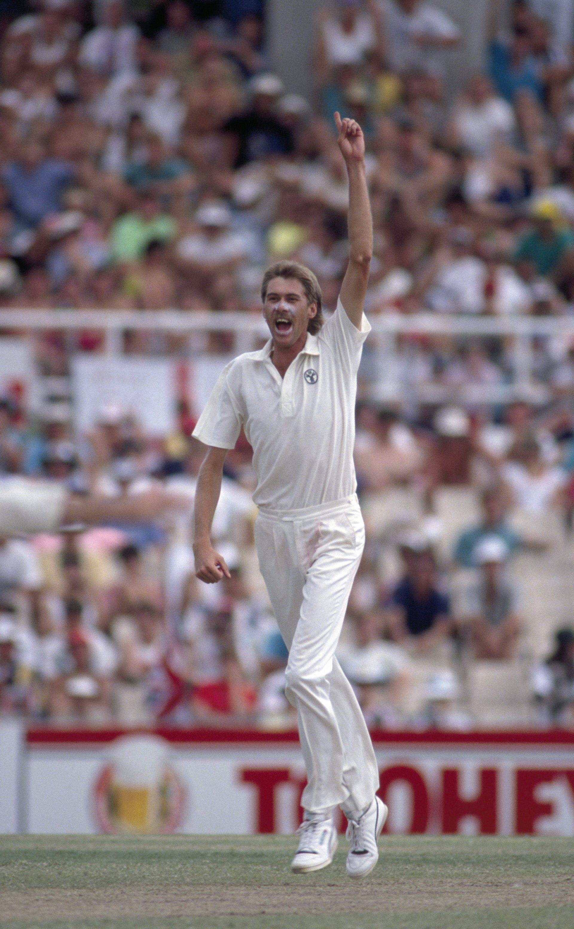 Top 10 Tallest Cricketers In The World - Indian Hot Deal