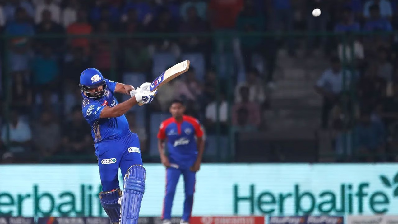 Rohit Sharma becomes the 4th IPL batter to complete 6000 runs